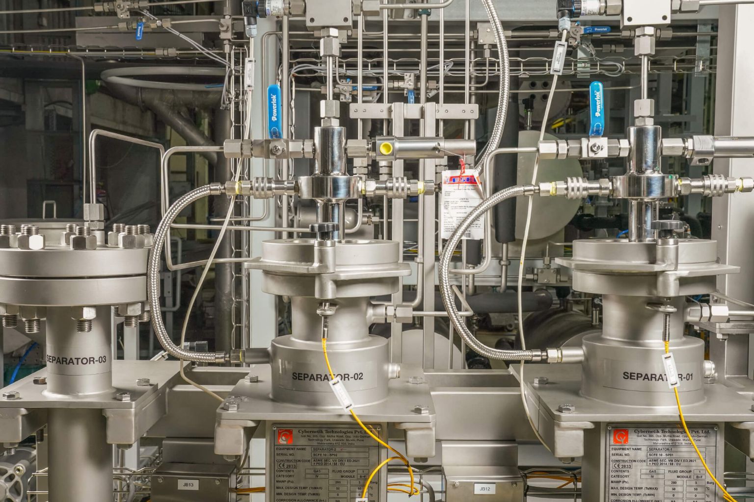 Non-Flammable CO₂ Ensures Safety in Level 2 Extraction